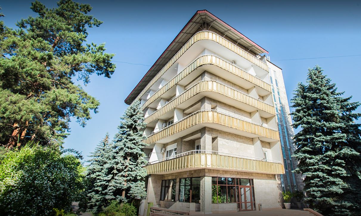 «Altyn Kargaly» кохлеарлы имплант жүйесі орнатылған балаларды ...